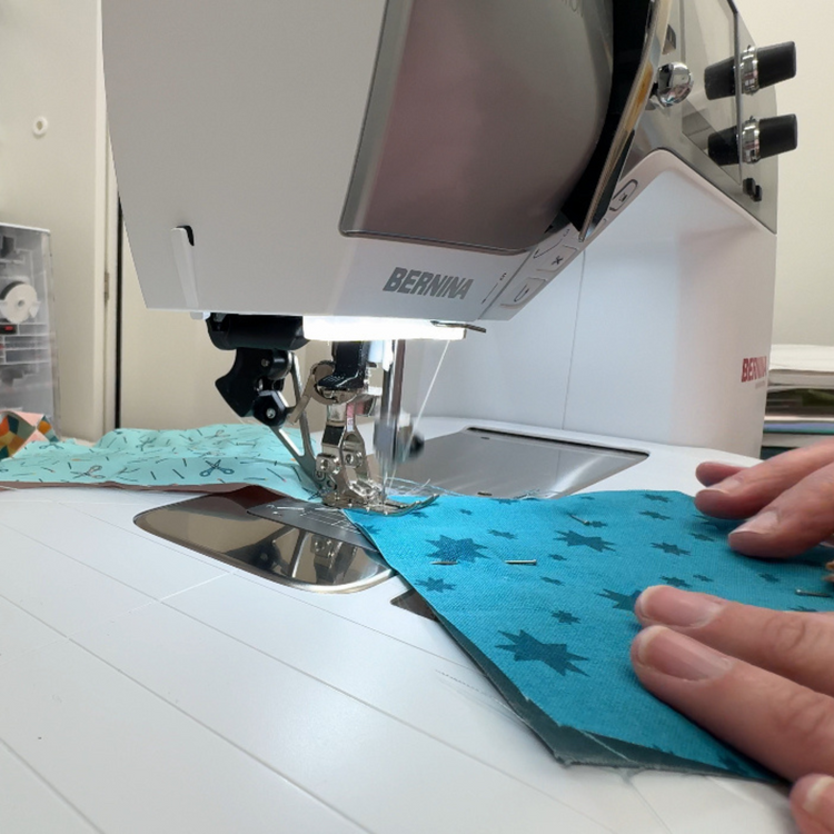What Is Chain Piecing? (And Why You’ll Love It!) – Beginners Quilting Hub