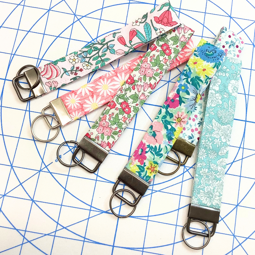 Sew Your Own Wristlet or Keyfob - DIGITAL PATTERN – Beginners Quilting Hub